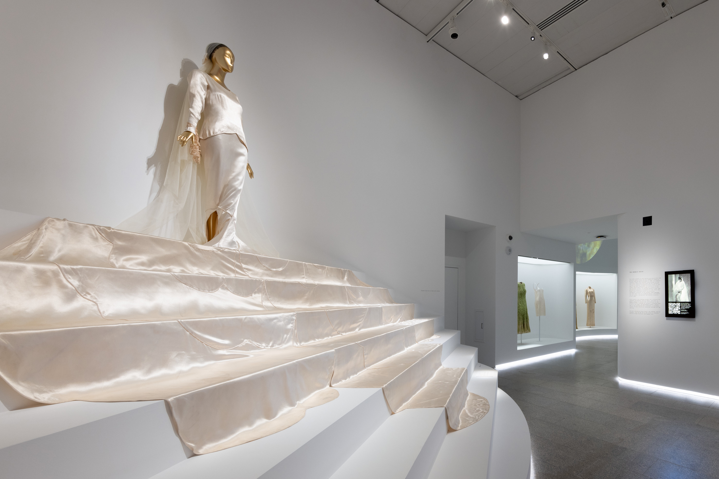 Sleeping Beauties: Reawakening Fashion - The Metropolitan Museum of Art